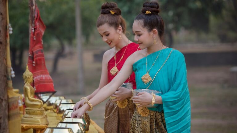 Songkran Festival - A Complete Guide [2024] - SUBBURN